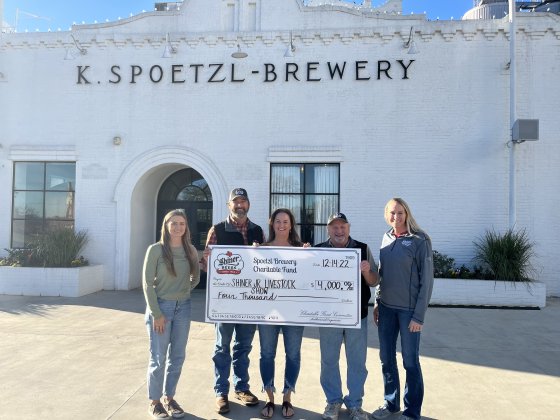 Spoetzl Brewery makes donation to Shiner Junior Livestock Show | Lavaca ...
